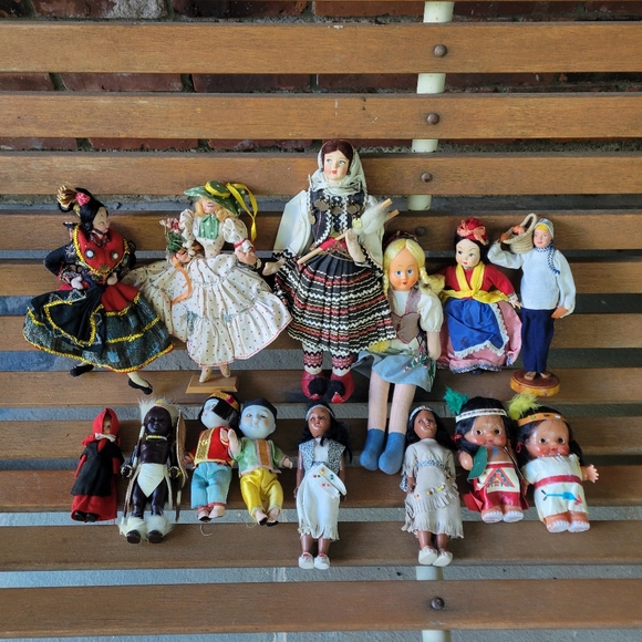 Toys | Assorted Cultural Dolls Set Multicolor Lot Of 18 Souvenir Dolls ...